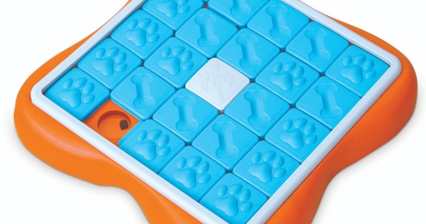 Nina Ottosson Dog Challenge Slider - Cool4pets - natuurwinkel voor dieren